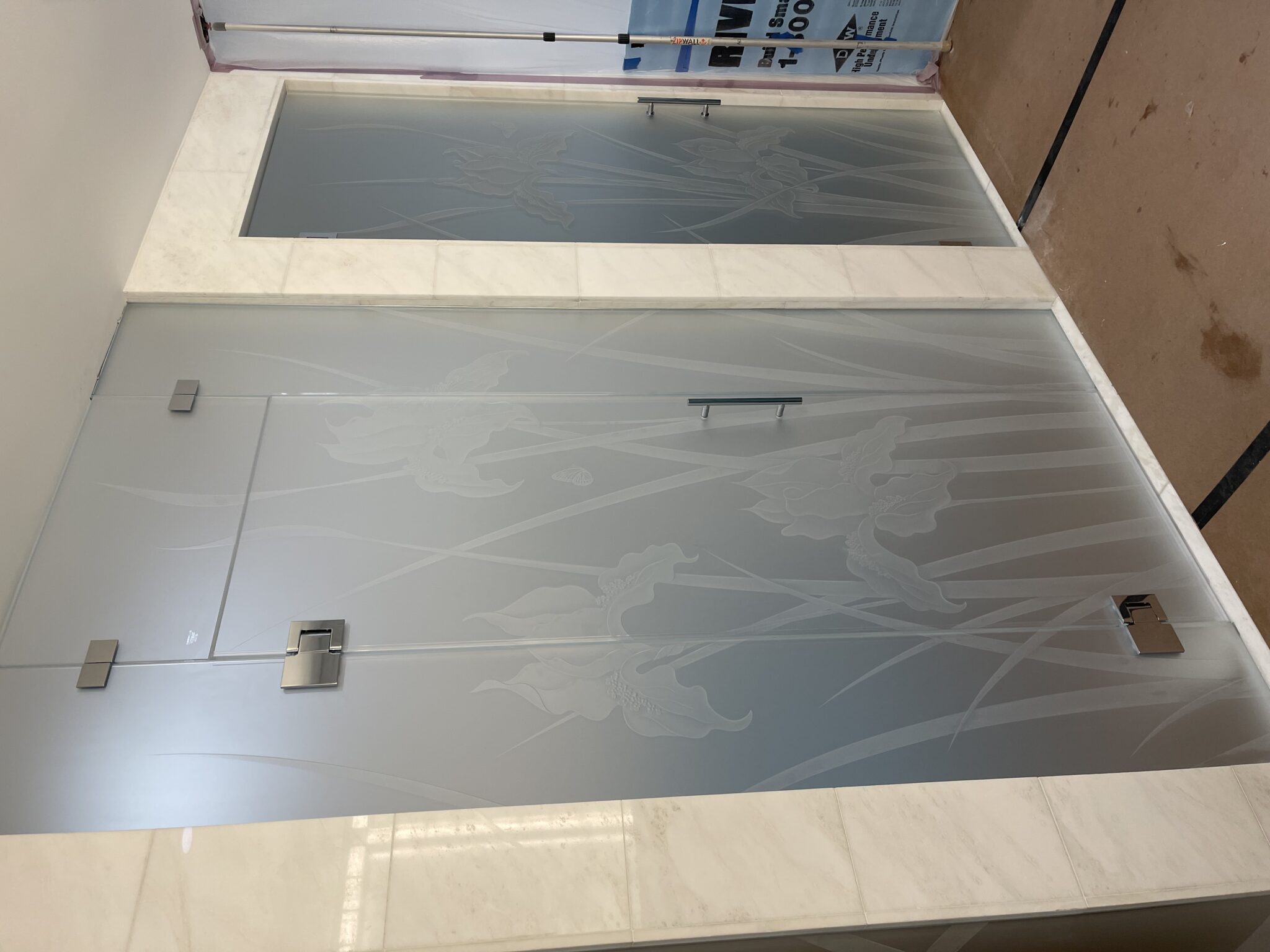 Frosted Glass Showers | Tub Shower Enclosures